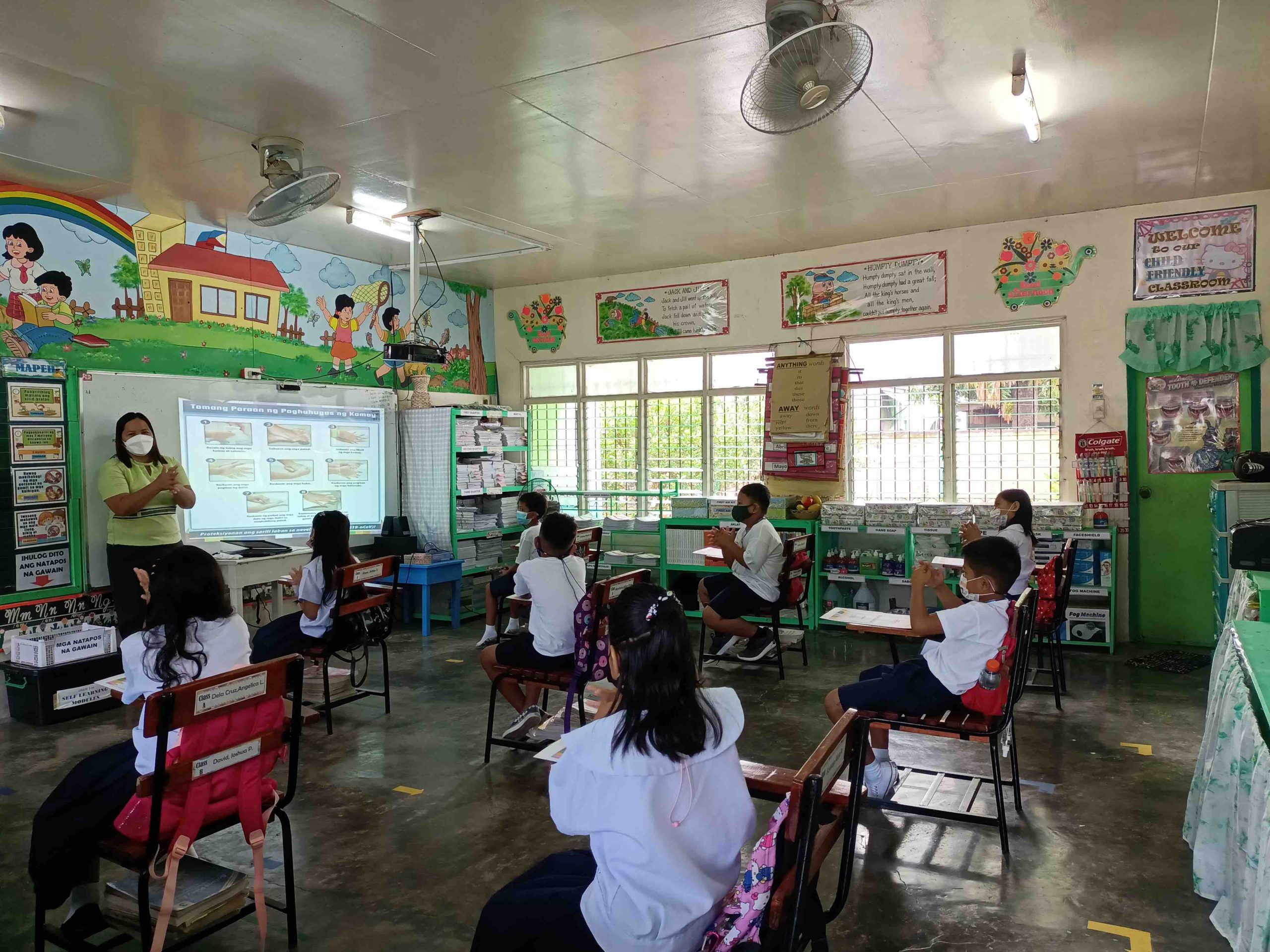 6 na paaralan sa Bataan, sumailalim na sa limited face to face classes ...