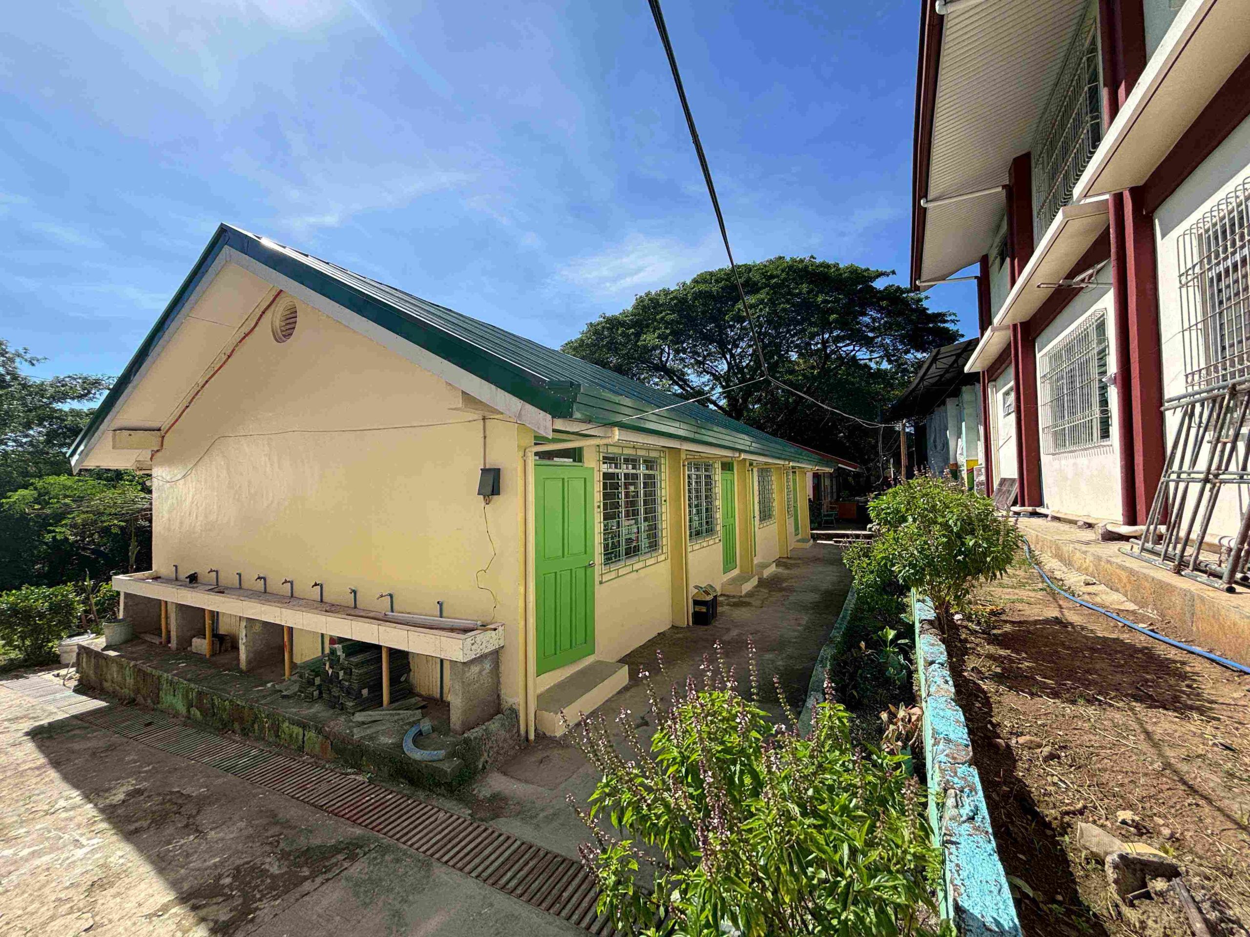 DPWH restores safety comfort with school building upgrades in Bataan ...