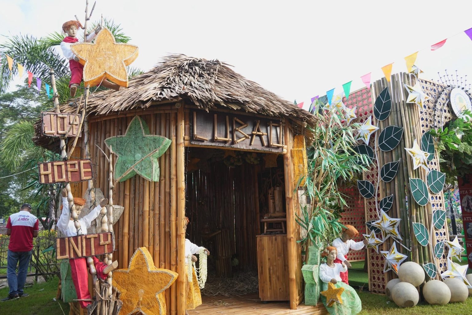 Santa Ana wins Capitol’s 1st Christmas Pavilion competition - iOrbit ...